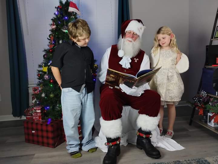 Hire Personal Santa Photos with Santa Mark - Santa Claus in Gainesville ...