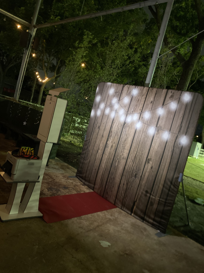 Hire Photo Booth Houston - Photo Booths in Pasadena, Texas