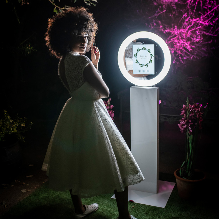 Hire PhotoMeBooth - Photo Booths in Walnut Creek, California