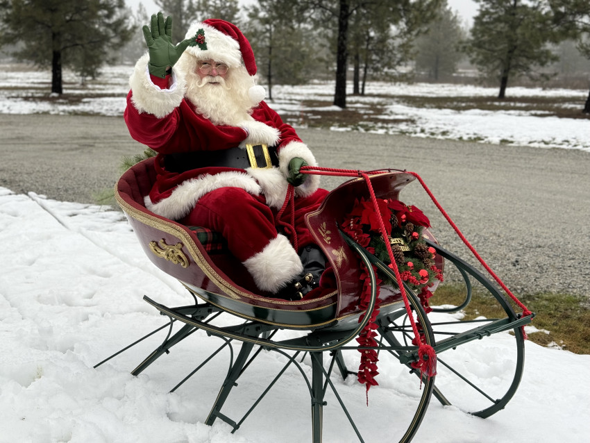 Hire Post Falls Santa Claus - Santa Claus in Post Falls, Idaho