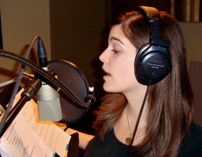 Hire Professional female voice acting - Voice Actor in San Antonio, Texas