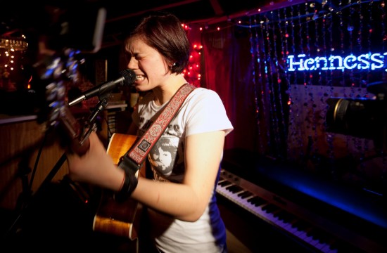 Hire Rachel Shortt - Singing Guitarist in Lakewood, Ohio