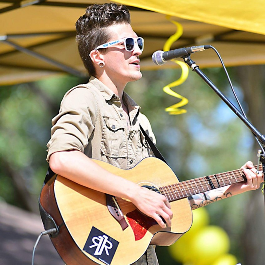 Hire Randall Rahn - Singing Guitarist in Los Angeles, California