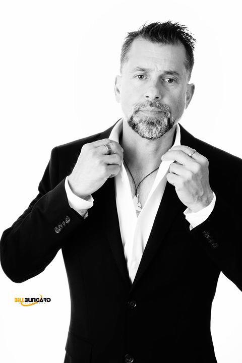 Hire Raymond Hayden - Singer/Songwriter in Tacoma, Washington