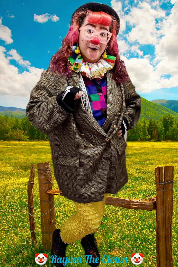 Hire Rayven the Clown, Topsy Turvy Clownery - Clown in Lacey, Washington