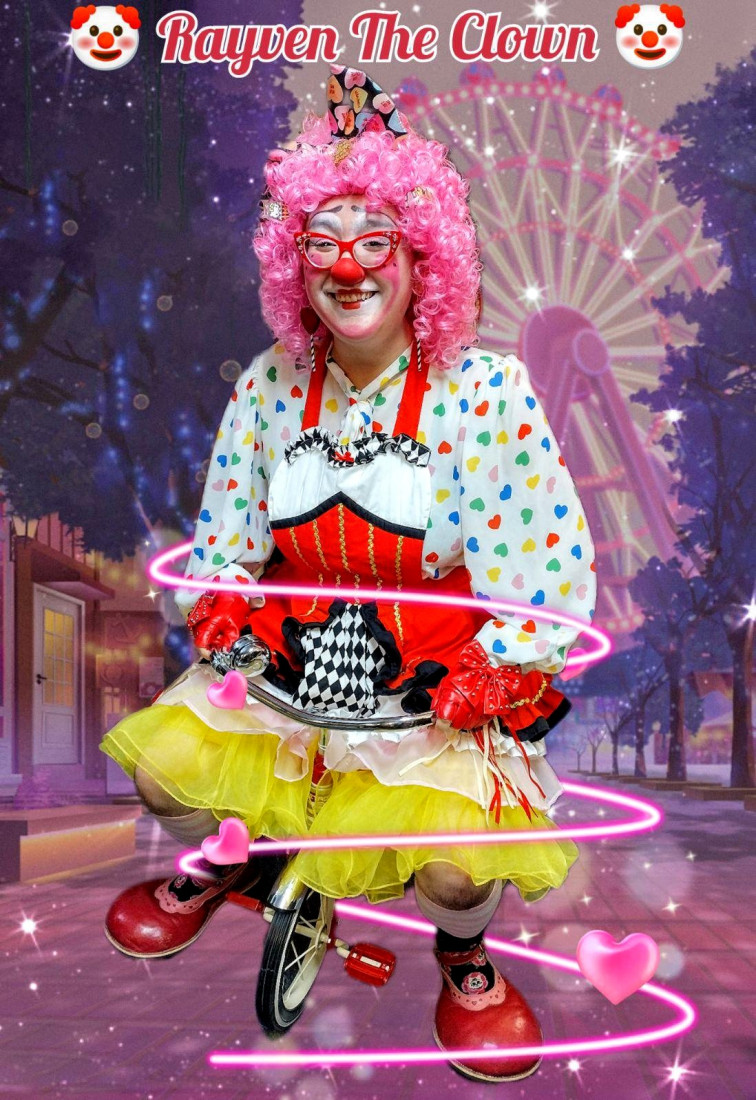 Hire Rayven the Clown, Topsy Turvy Clownery - Clown in Lacey, Washington