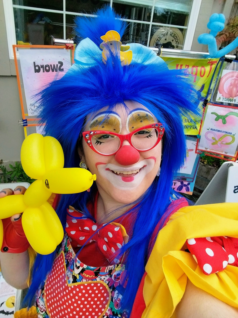 Hire Rayven the Clown, Topsy Turvy Clownery - Clown in Lacey, Washington