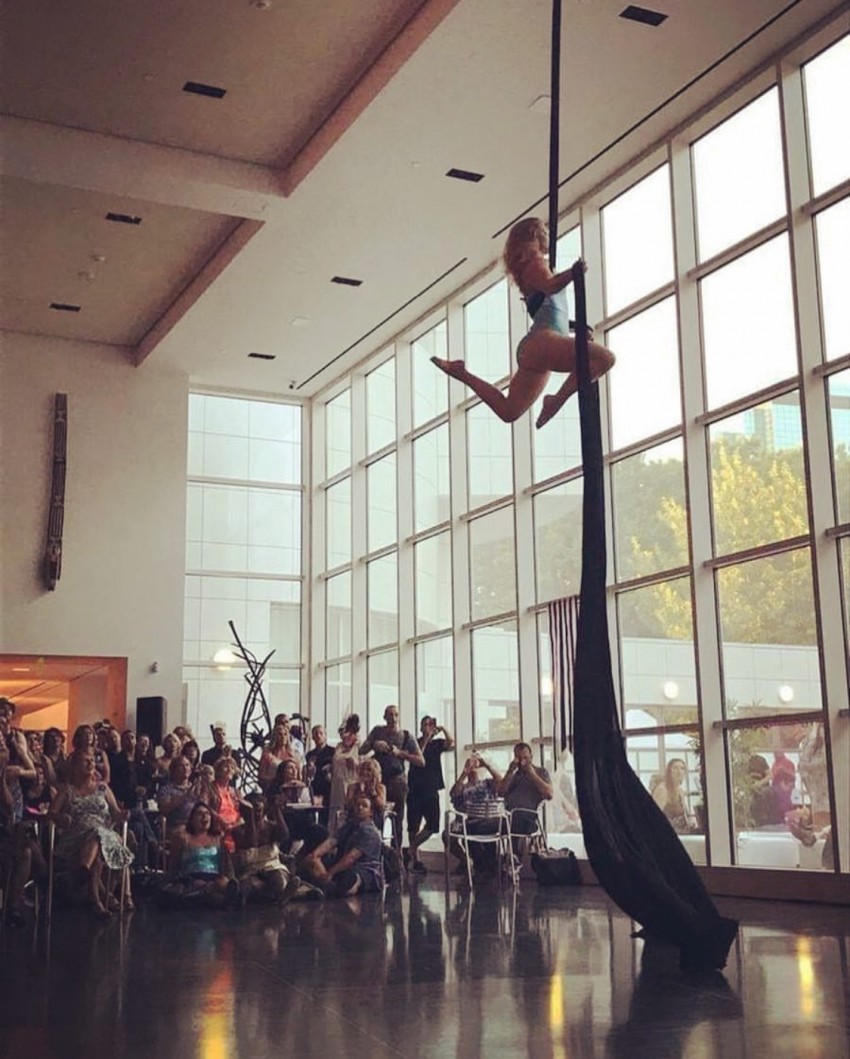 Hire Rebel Aerial - Aerialist in Sacramento, California