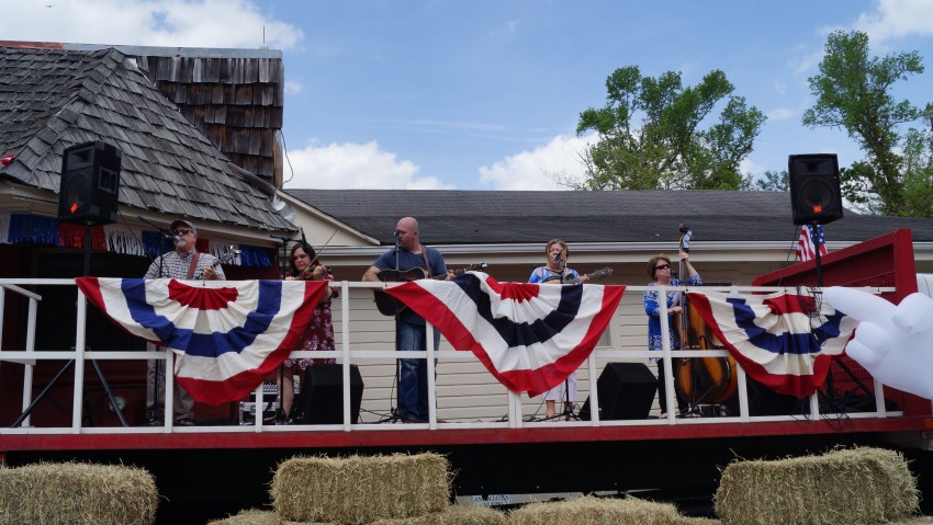 Hire Red White & Bluegrass - Bluegrass Band in Conway, South Carolina