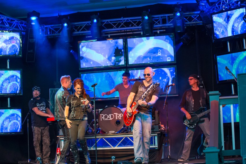 Hire Road Trip - Dance Band in Oshkosh, Wisconsin