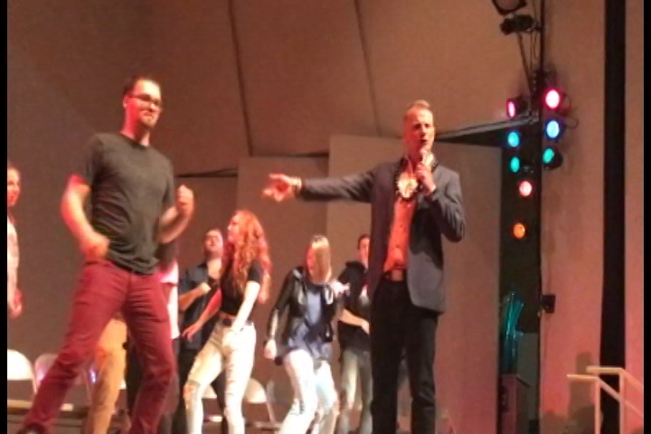 Hire Ron Soderstrom's Paradise Hypnosis Show - Hypnotist in Lihue, Hawaii