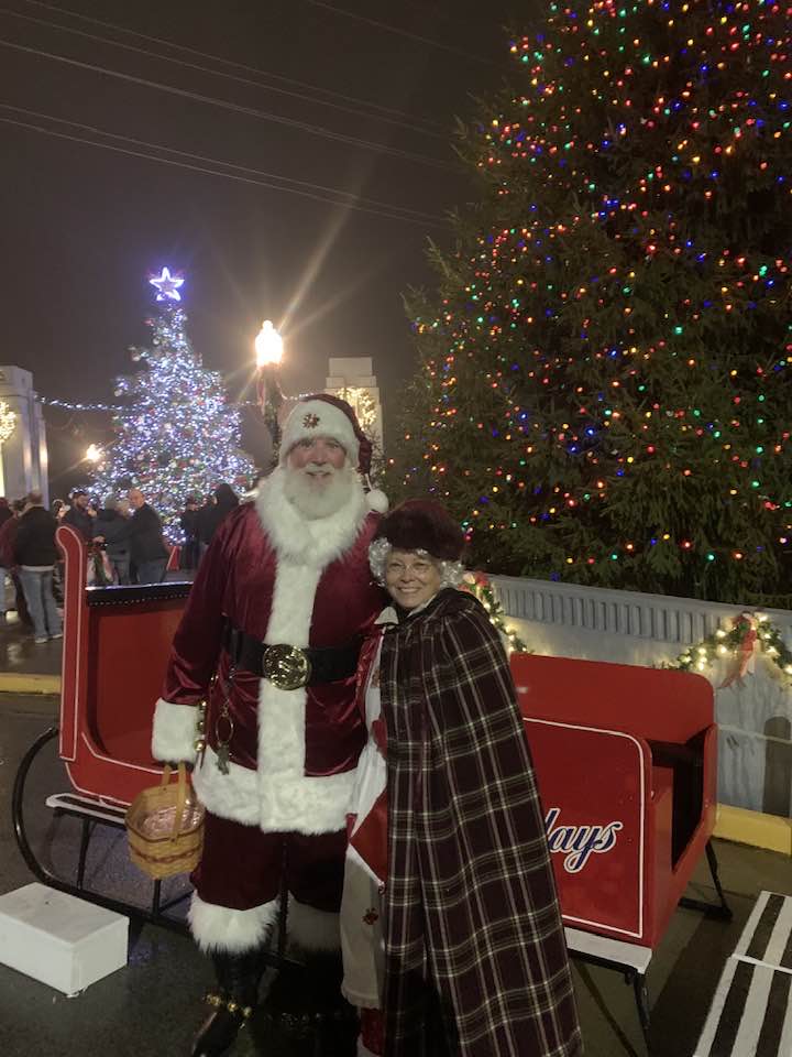 Hire Santa Barney - Santa Claus in Columbia, Missouri