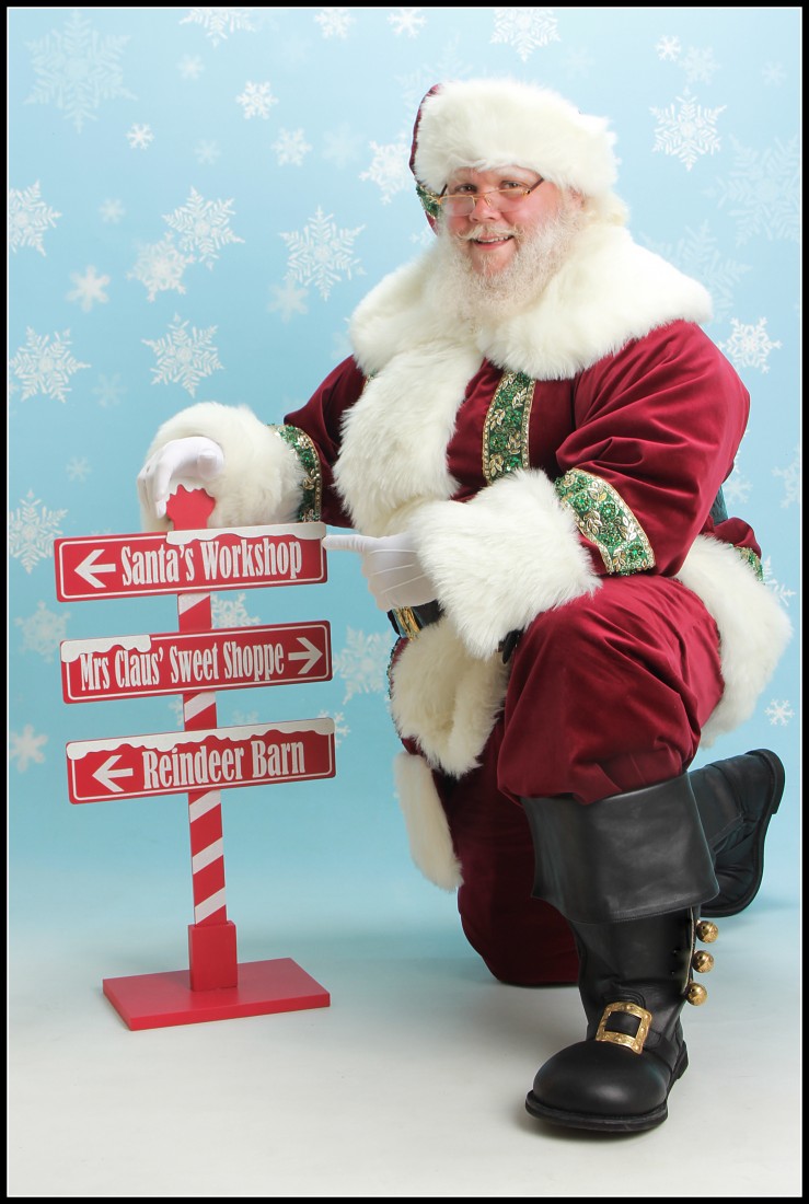 Hire Santa Edwin - Santa Claus in Charlotte, North Carolina