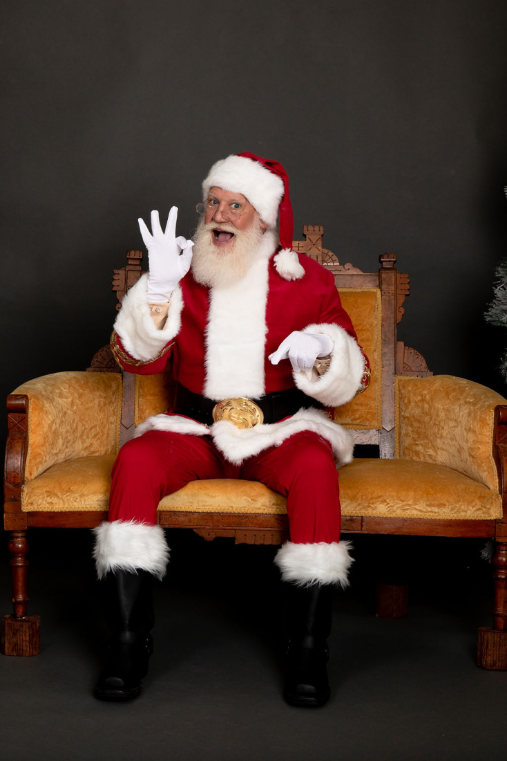 Hire Santa Chris and Cathy Claus - Santa Claus in Jasper, Georgia