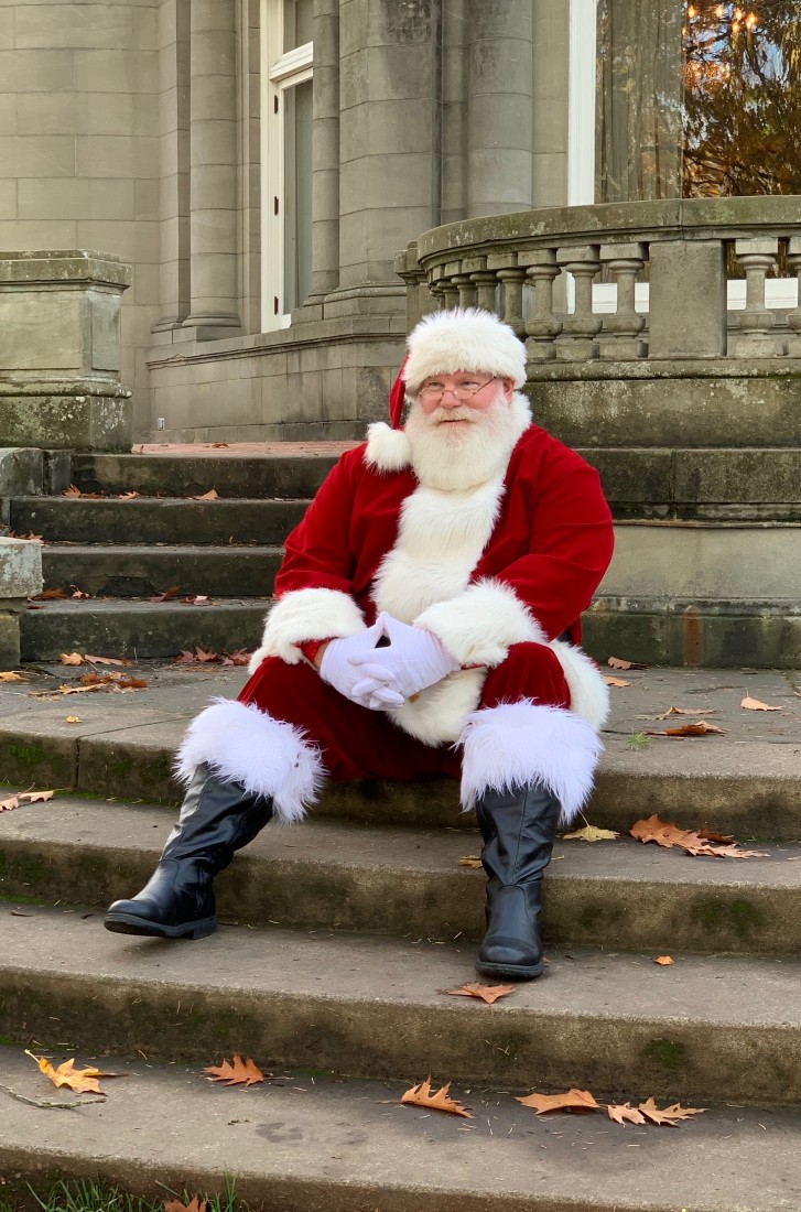 Hire Santa Tracy - Santa Claus in Chicago, Illinois