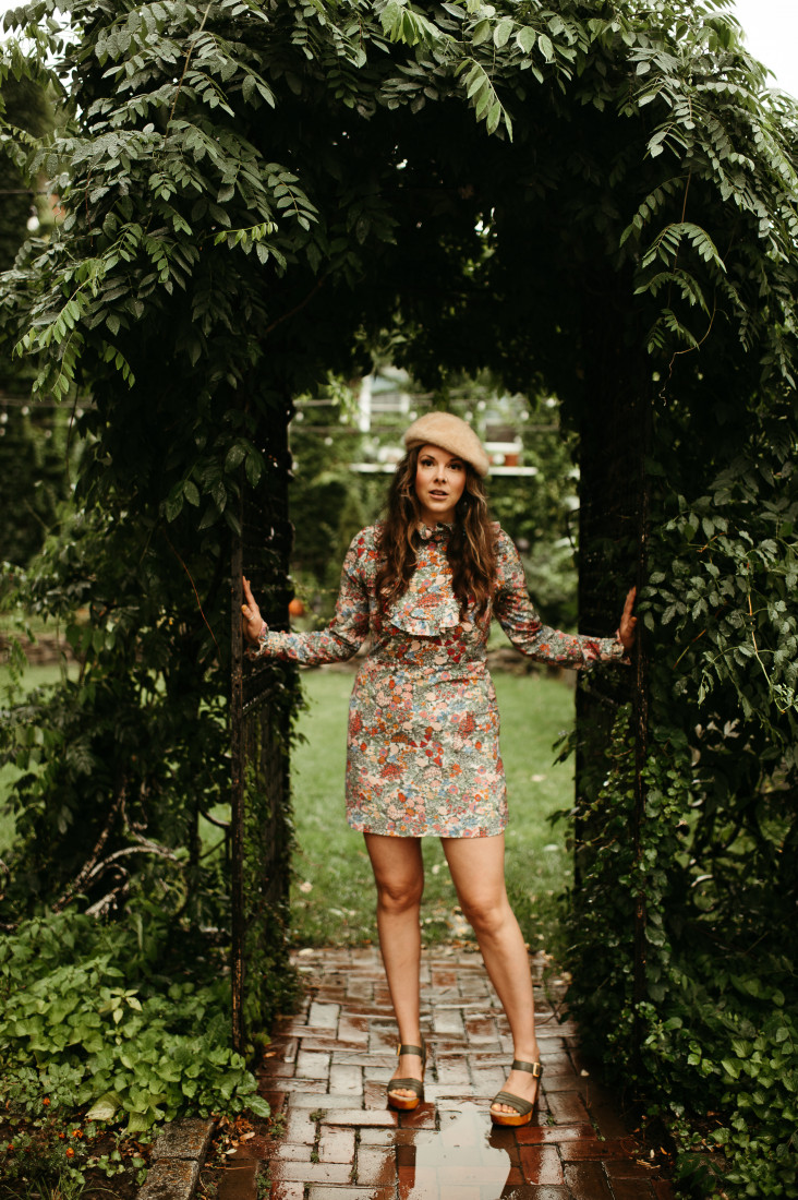 Hire Sarah Louise French - Singing Guitarist in Worcester, Massachusetts