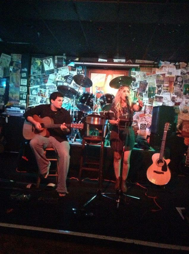 Hire Shannon Dooley - Singer/Songwriter in Fort Lauderdale, Florida