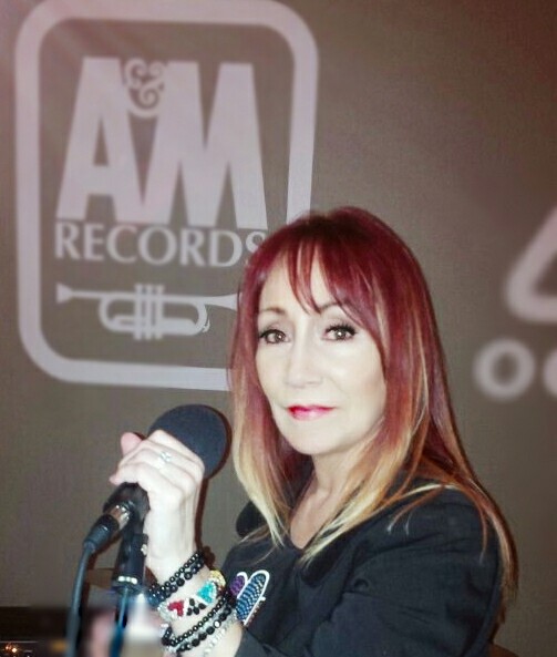 Hire Shea Chambers - R&B Vocalist in Los Angeles, California