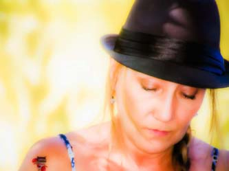 Hire Shea Chambers - R&B Vocalist in Los Angeles, California