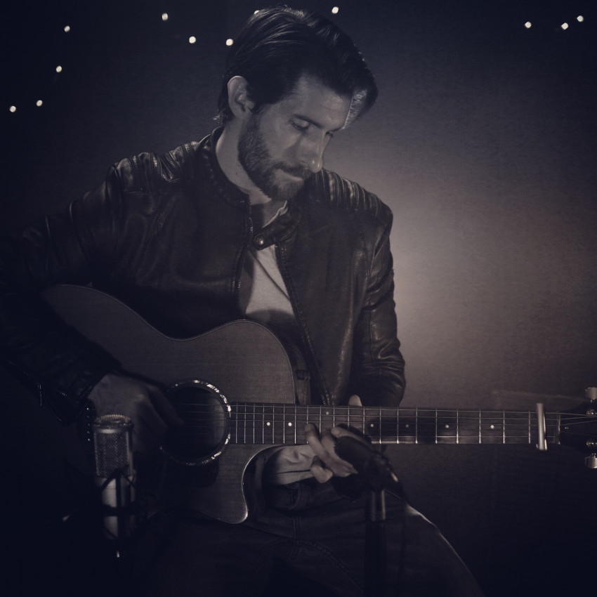 Hire Singer/Songwriter David Henning - One Man Band in Denver, Colorado