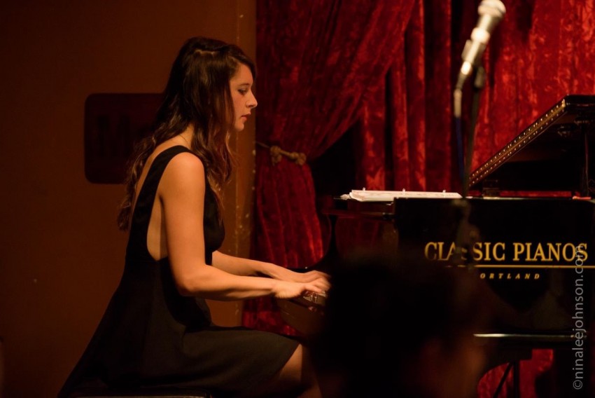 Hire Stephanie Bernards, Jazz Pianist - Jazz Pianist in Portland, Oregon