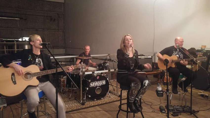 Hire Swagger - Cover Band in London, Ontario