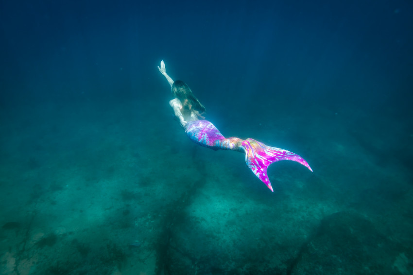 Hire Swim Splash Mermaid - Mermaid Entertainment in Toronto, Ontario