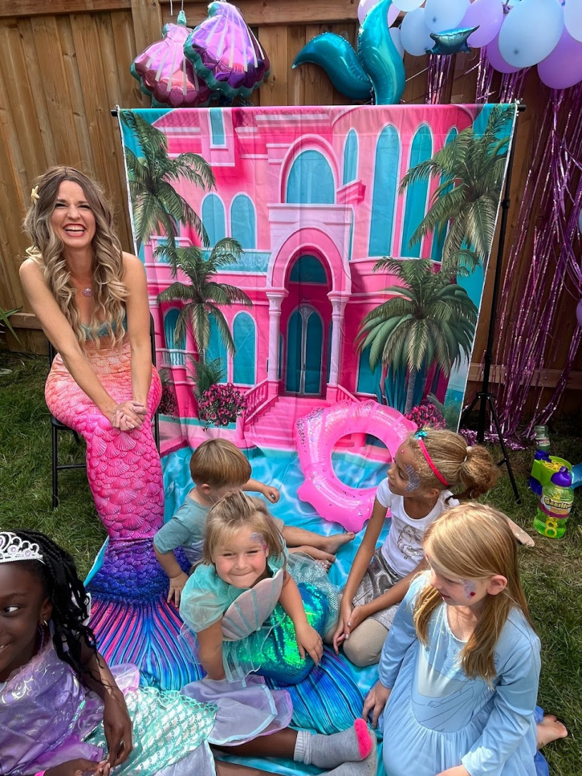 Hire Swim Splash Mermaid - Mermaid Entertainment in Toronto, Ontario