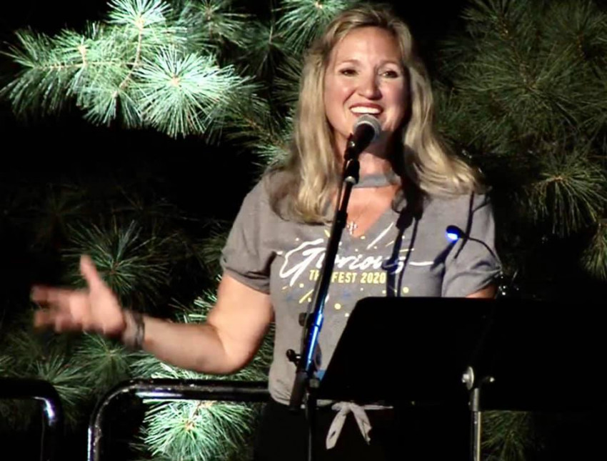 Hire Cindy Smith, Vocalist - Jazz Singer in Strongsville, Ohio