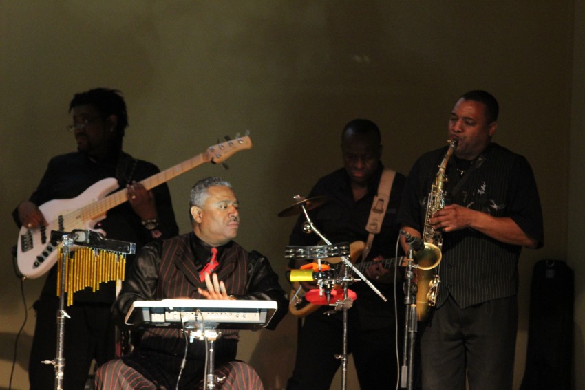 Hire Ted T. j. Johnson - R&B Vocalist in Merrillville, Indiana