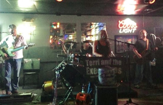 Hire Terri and the Executives - Wedding Band in Hackett, Arkansas