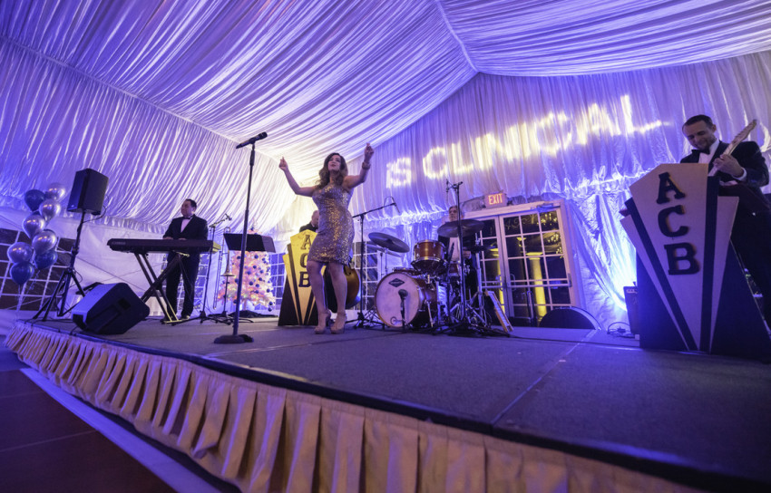 Hire The Amanda Castro Band - Jazz Band in Newport Beach, California