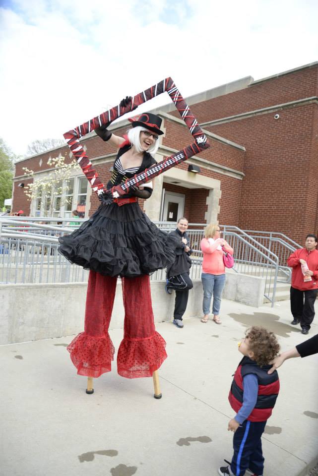 Hire The Amazing Giants - Circus Entertainment in Columbus, Ohio
