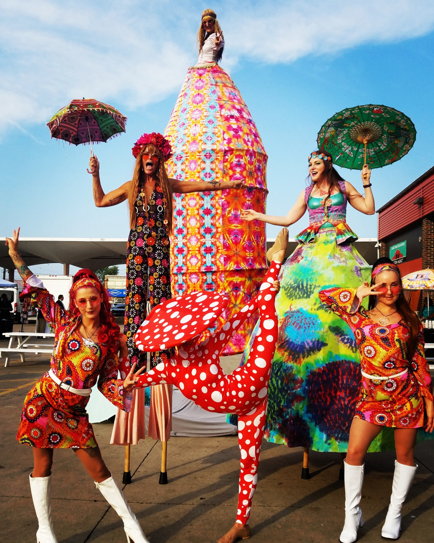 Hire The Amazing Giants - Circus Entertainment in Columbus, Ohio