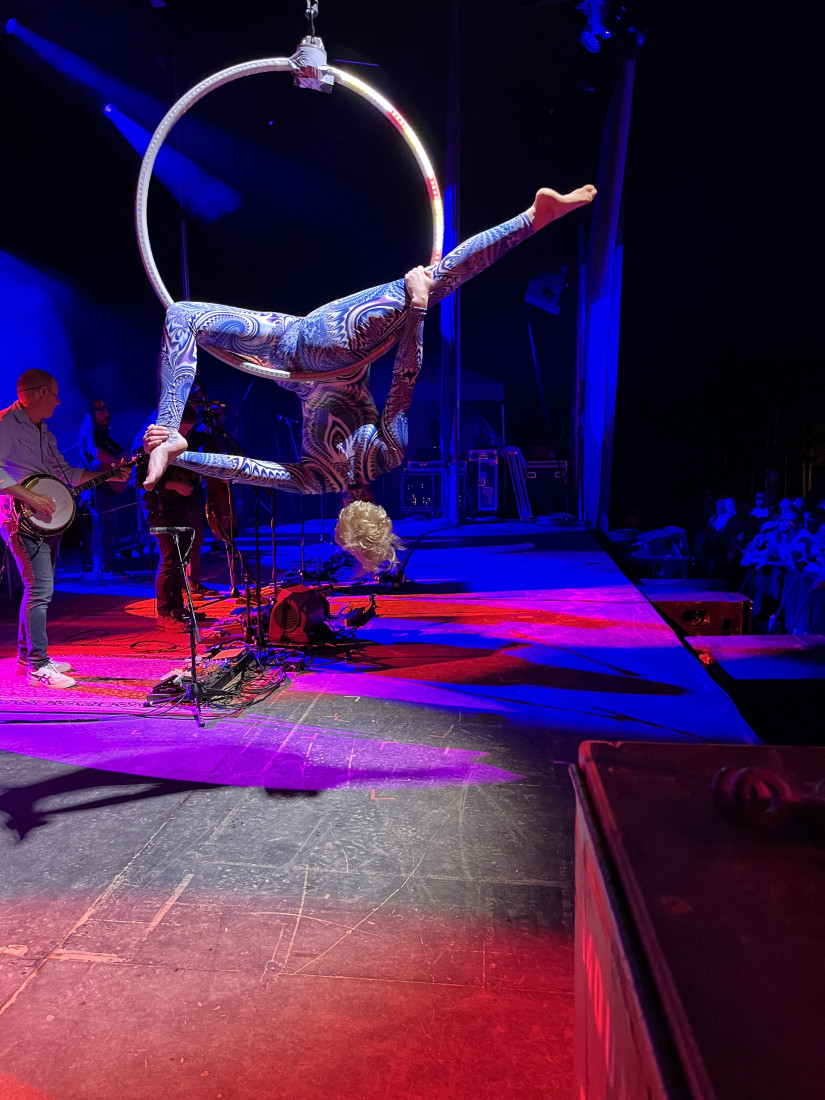 Hire The Amazing Giants - Circus Entertainment in Columbus, Ohio