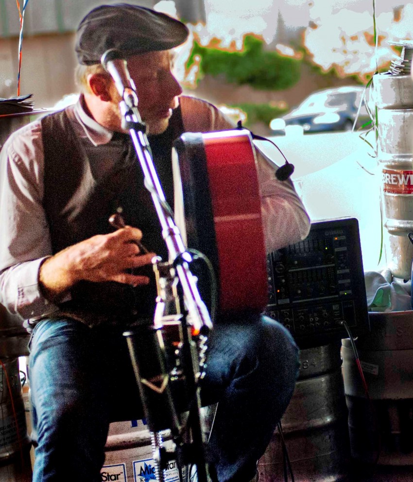 Hire The Gentleman John Kelly - Celtic Music in San Diego, California