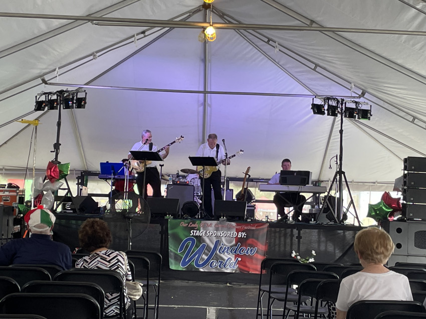 Hire The Cavaliers Band - Italian Entertainment in Pittsburgh, Pennsylvania