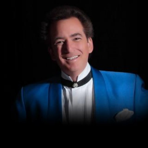 Hire The Comedy & Magic of Harry Maurer - Magician in Houston, Texas
