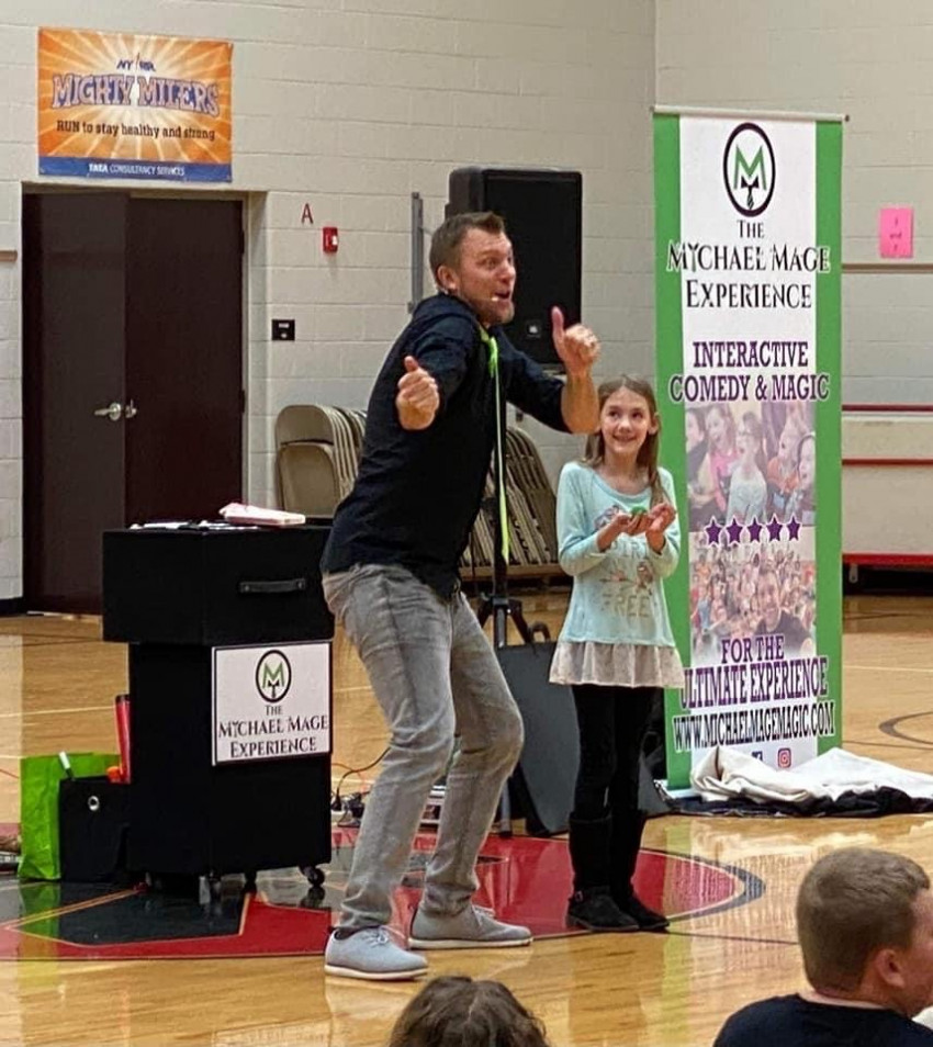 Hire The Magic of Michael Mage - Magician in Avon, Ohio