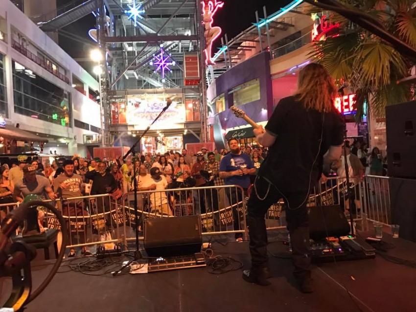 Hire The Roxy Gunn Project - Rock Band in Las Vegas, Nevada