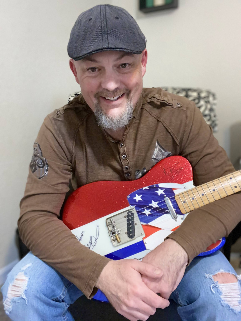 Hire Todd Mathews - Singing Guitarist in Clare, Michigan