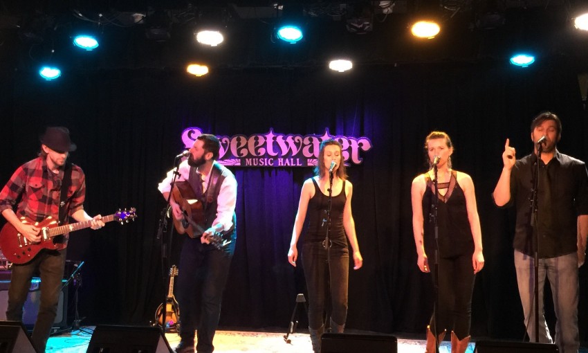 Hire Tom Rhodes - Singing Guitarist in San Francisco, California