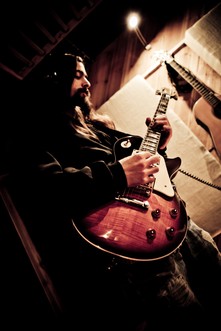 Hire Tony Casella | 90s Rock & Grunge - Singing Guitarist in Spring, Texas