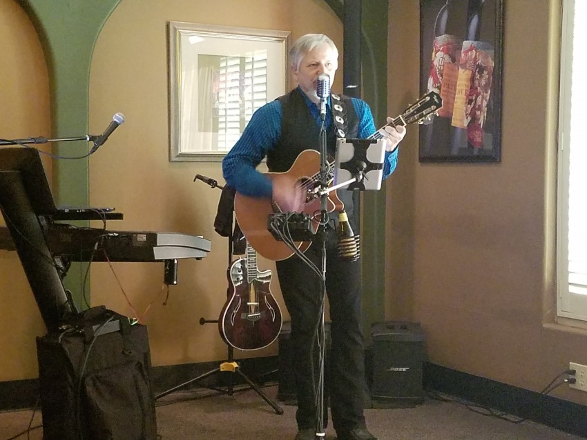 Hire Trey Warner - Singing Guitarist in Myrtle Beach, South Carolina