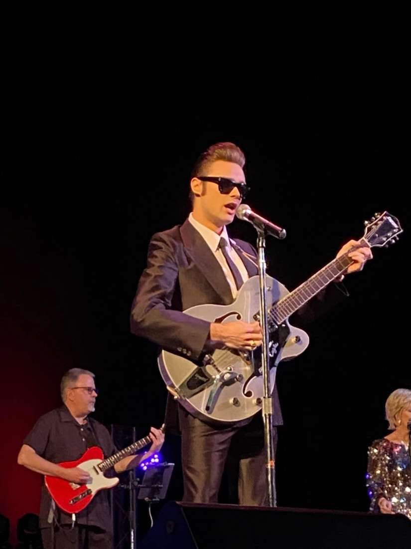 Hire The Man of Many Voices Colin Dexter - Country Singer in Jackson ...