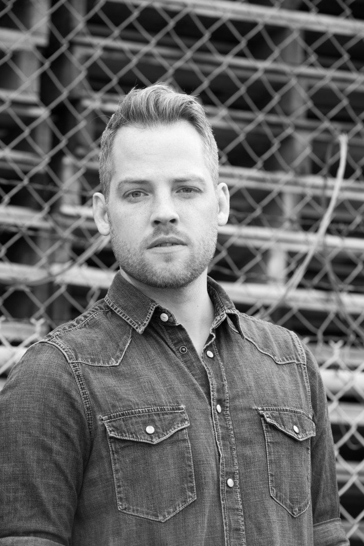 Hire Tyler Stenson - Singer/Songwriter in Portland, Oregon