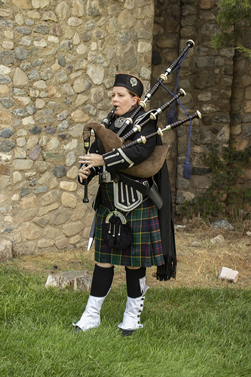 Hire Vera Hamilton - Event Bagpiper - Bagpiper in Orem, Utah