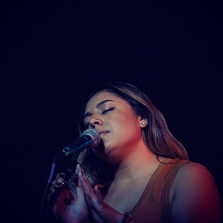 Hire Victoria Ortega - Singing Pianist in Burbank, California