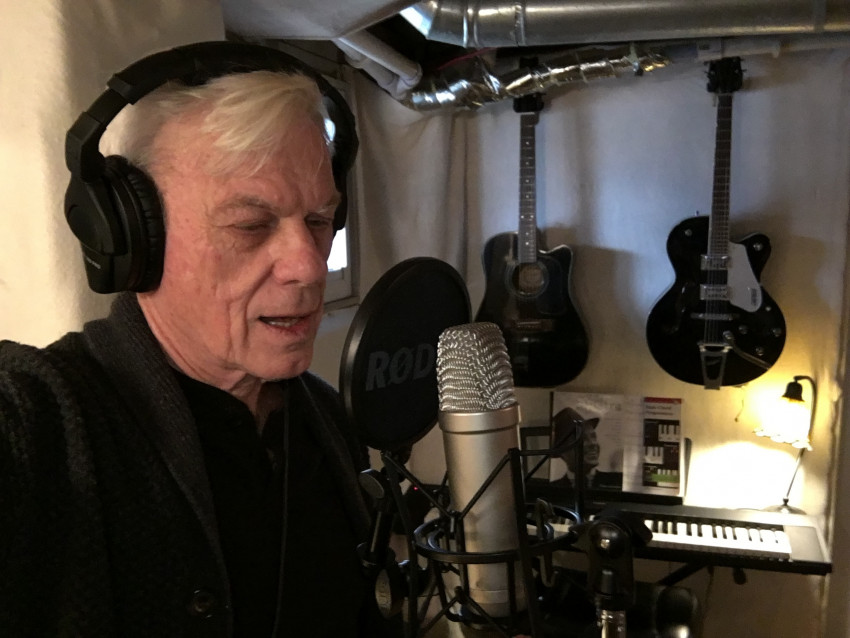 Hire Vince Martin - Jazz Singer in New York City, New York