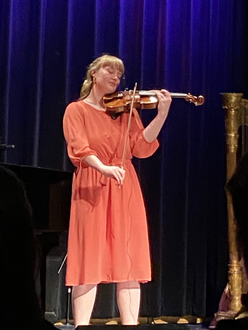 Hire Violinist, Claire Mayfield - Violinist in Boston, Massachusetts